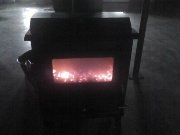 How Do The Amish Keep Warm During Winter?