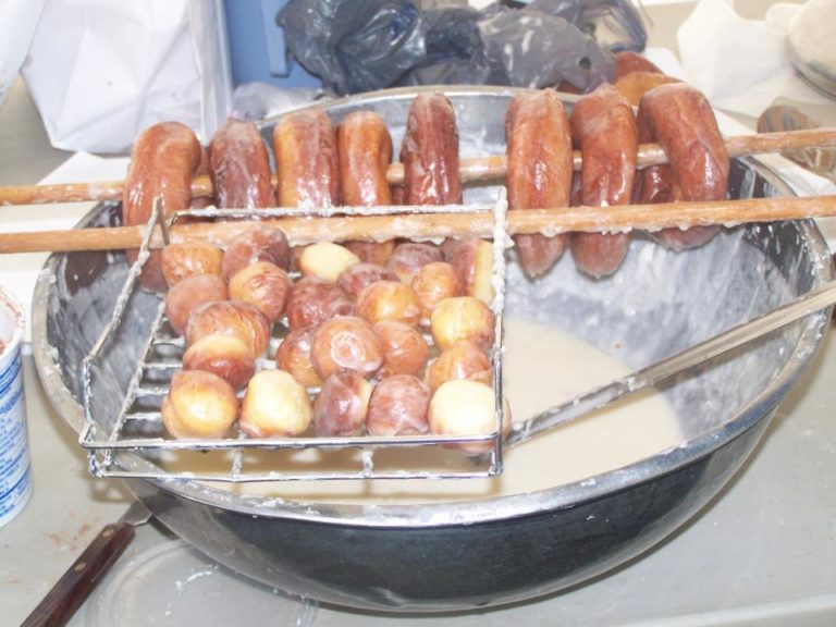 A Recipe and How-To-Guide For Making Perfect Amish Mashed Potato ...