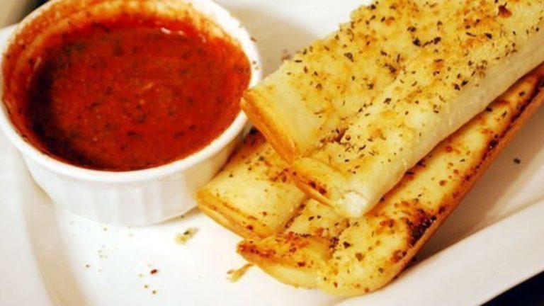 Homemade Pizza Hut Breadsticks- EASY - Amish365.com