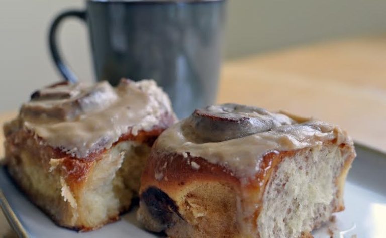 Amish Cinnamon Rolls (Soft, Gooey & Old-Fashioned Recipe)