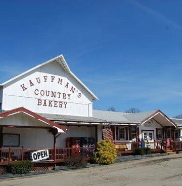 A Visit to Sheiyah Market - Country Gatherings - Berlin, Ohio » Amish 365