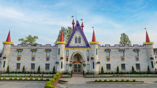Dutch Wonderland Lancaster PA: Complete Family Theme Park Guide"